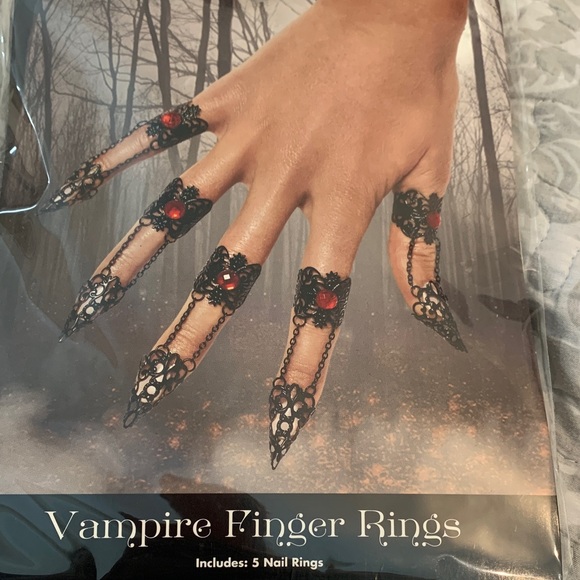 Spirit | Jewelry | Spirit Black And Red Vampire Finger Rings | Poshmark